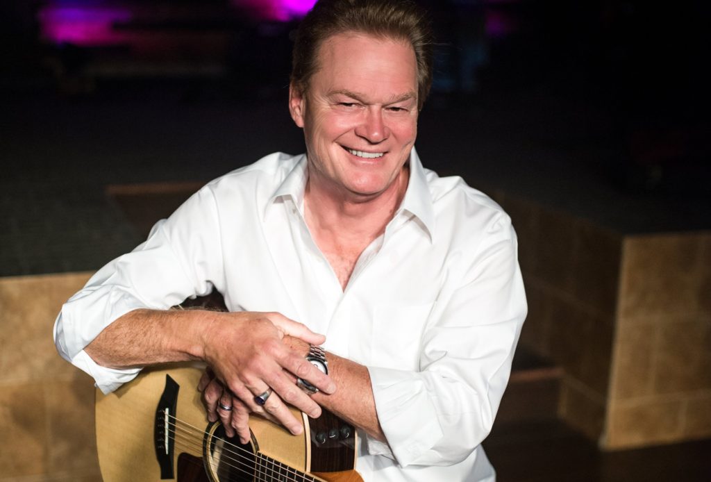 Doug Stone Live at Smitty K's - Maroon Weekly